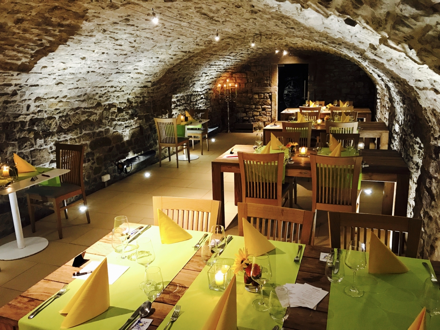 Caves J. Leuck-Thull